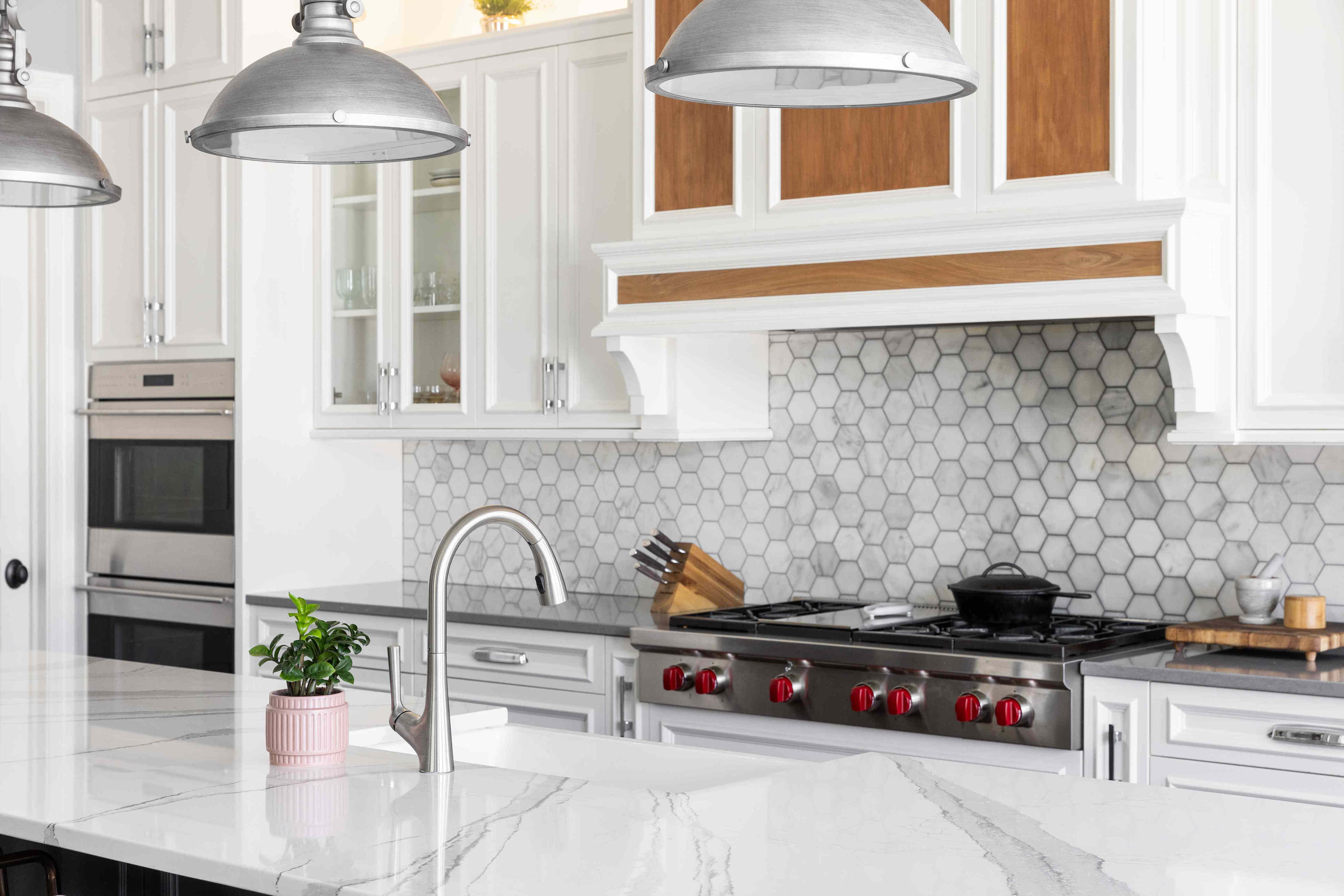 2 Kitchen Countertops Designers Never Choose for Busy Families—Plus 2 ...