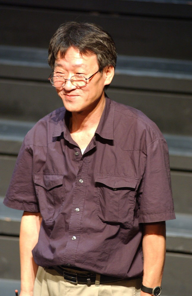 Kim Min-ki, who led the school, died of stomach cancer worsening today ...