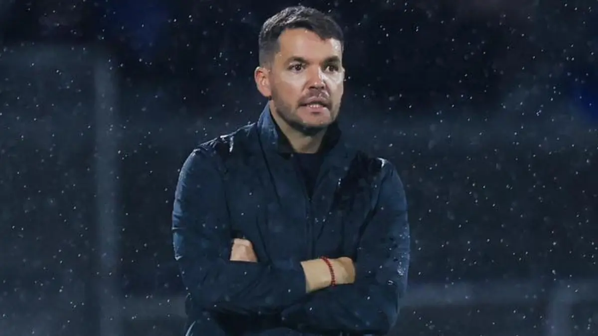 Nicolás Larcamón presiona a la directiva para cerrar a Luka Jovic