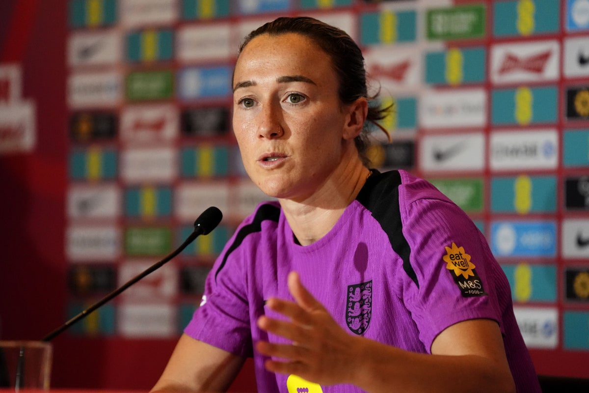 Lucy Bronze issues warning over Jess Carter abuse: ‘No one needs social media’