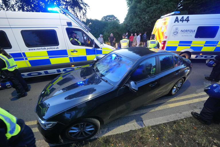 Protesters clash with police at Epping migrant hotel