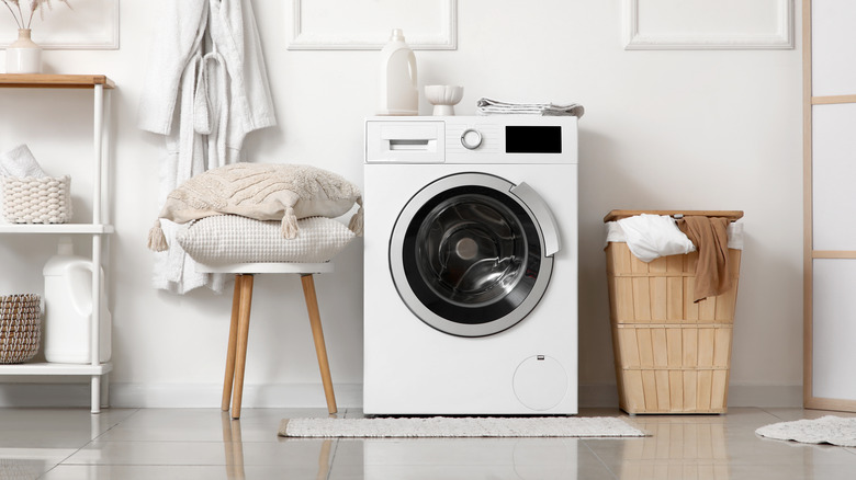 Clean The Grime Out Of Your Washing Machine With A Simple Epsom Salt Hack
