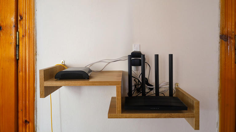 Can A Gaming Router Replace Your Typical Wi-Fi Router? Here's How They ...