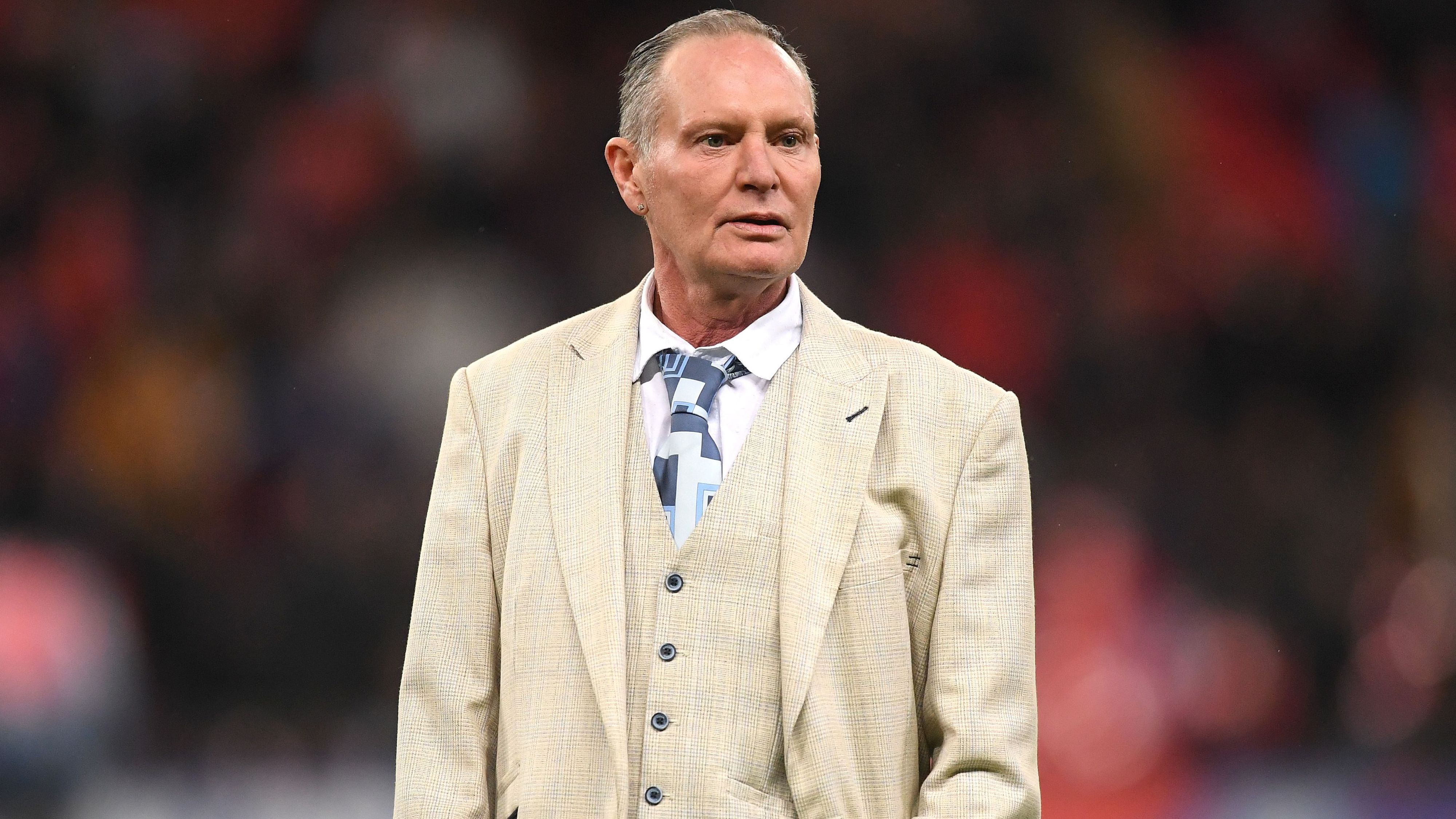 Paul Gascoigne rushed to intensive care unit after England icon ...