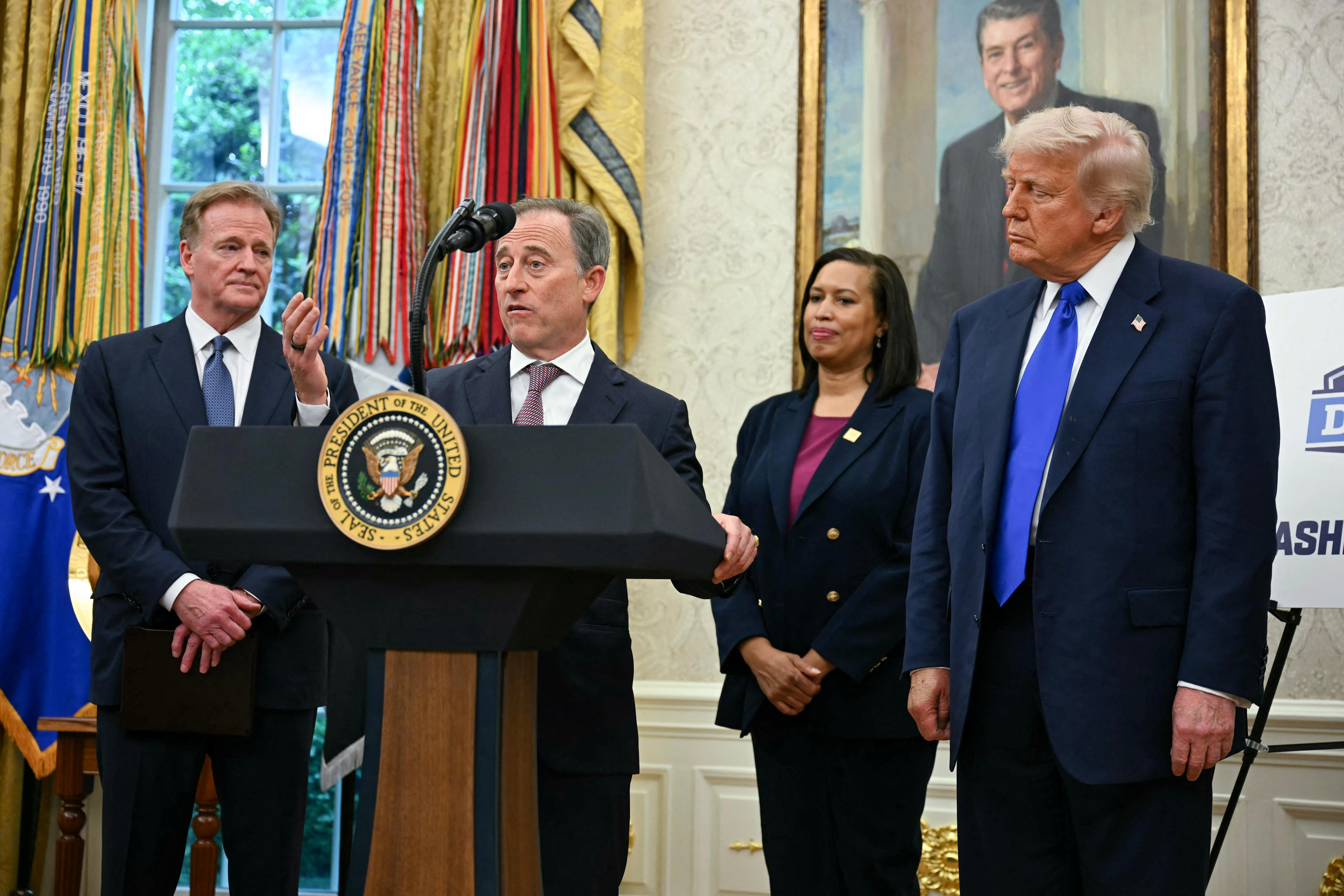 Reactions to President Trump's demand that the Commanders change their name