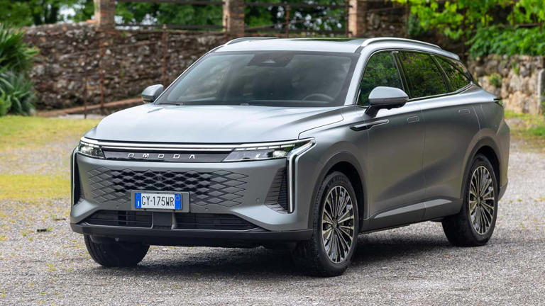 Omoda 9 vs BYD Seal U, sfida tra SUV super ibridi