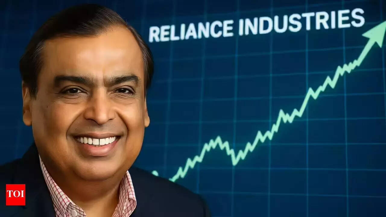 'Focusing on building our network organically': Reliance to run alone ...