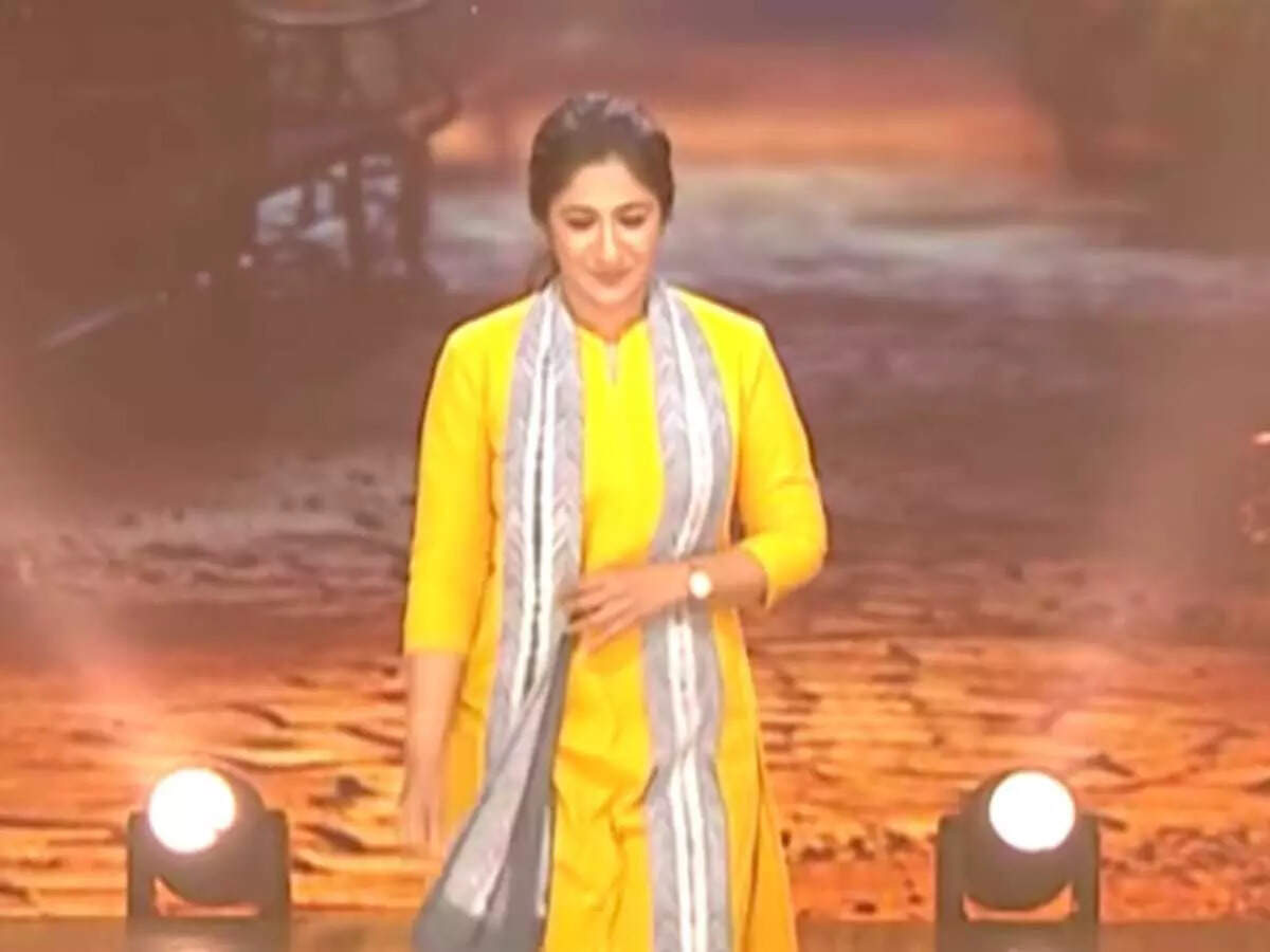 Sa Re Ga Ma Pa Seniors Season 5: Judge Shweta Mohan surprises fans as ...