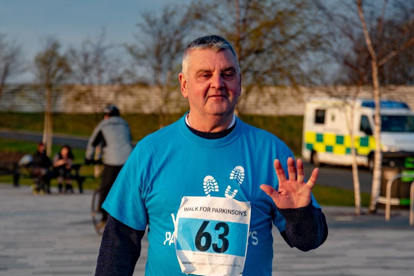 Falkirk family walking for Parkinson's in memory of dad Robert Boyd