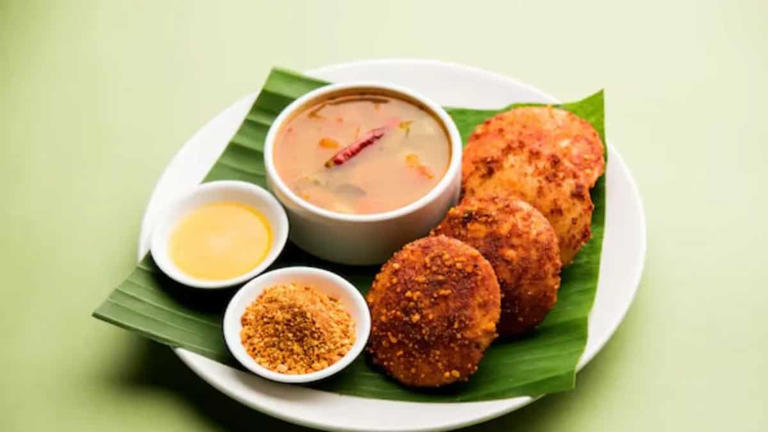 From Cheese Corn Rolls To Podi Idli: Tiffin Ideas For Kids