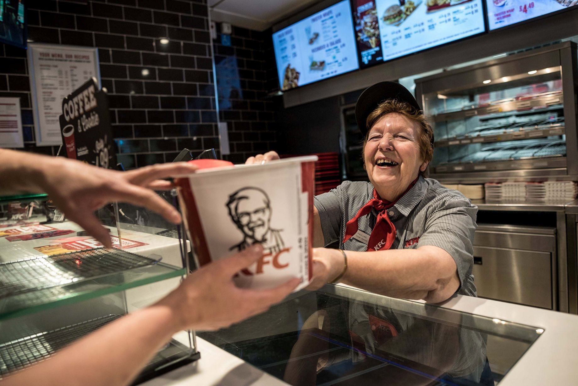 World's longest serving KFC worker dies aged 74