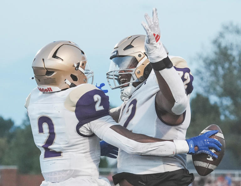 Meet best Louisville-area high school football Class 6A state contender