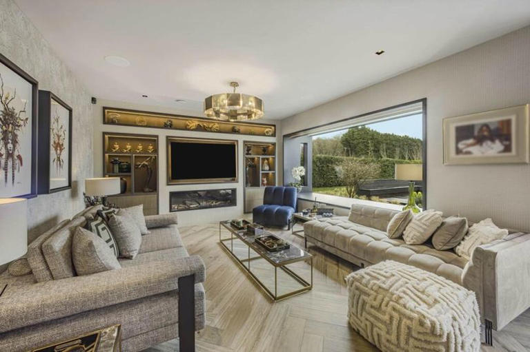 I viewed a £3.2m home in Cheshire's Golden Triangle and felt like I was ...