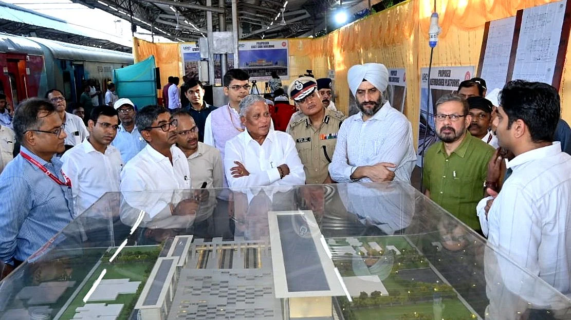 Bhubaneswar railway station revamp by Nov: Union Min Somanna