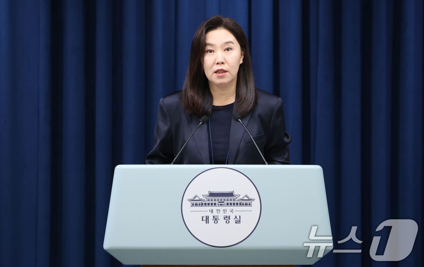 '비상계엄 옹호' 논란 강준욱 국민통합비서관 자진사퇴