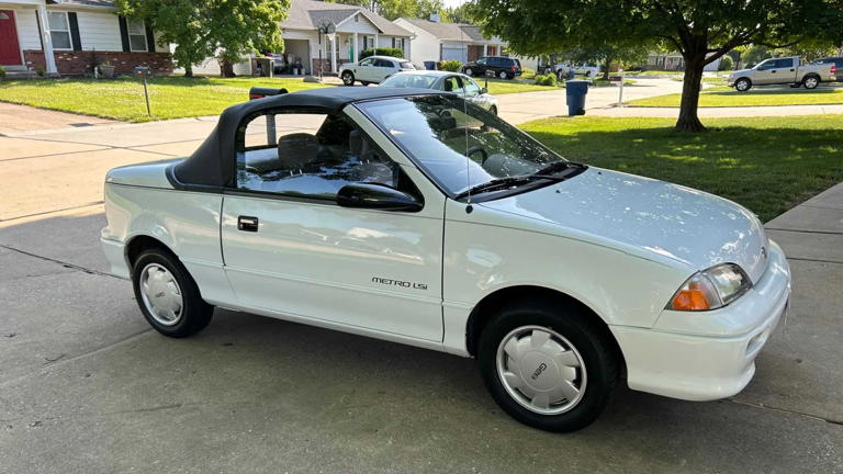 Geo Metro Convertible: The Worst Convertible That's Now Increasing In Value