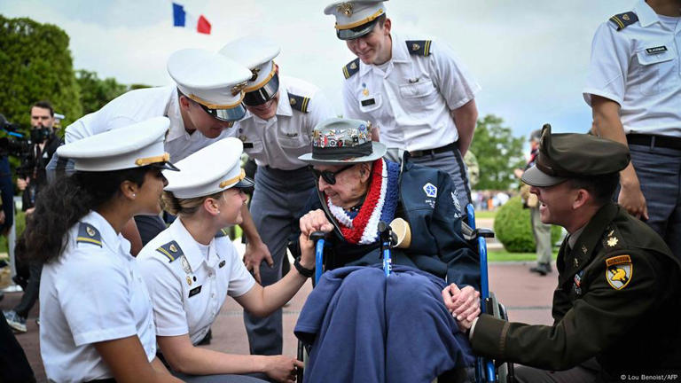 'Papa Jake' Larson, TikTok star and WWII vet, dies at 102