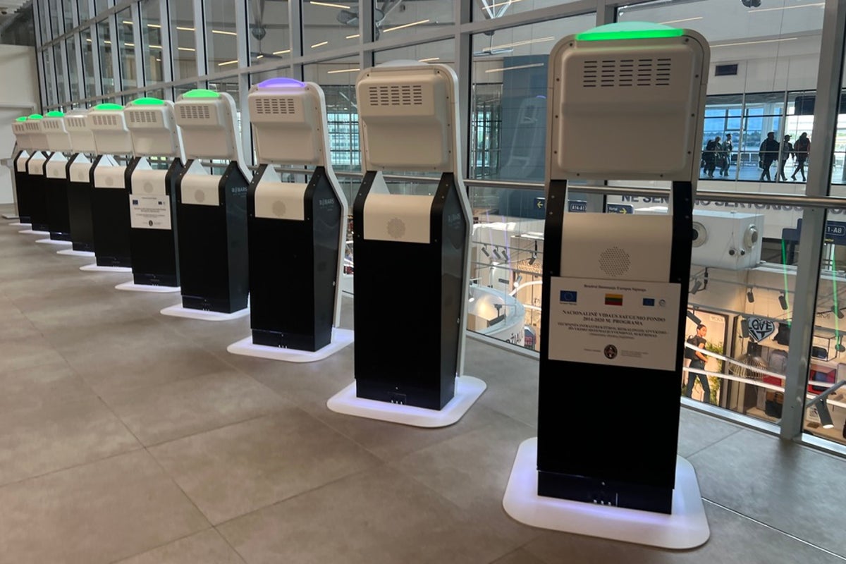 EU finally sets start date for UK travellers’ entry-exit system as ...