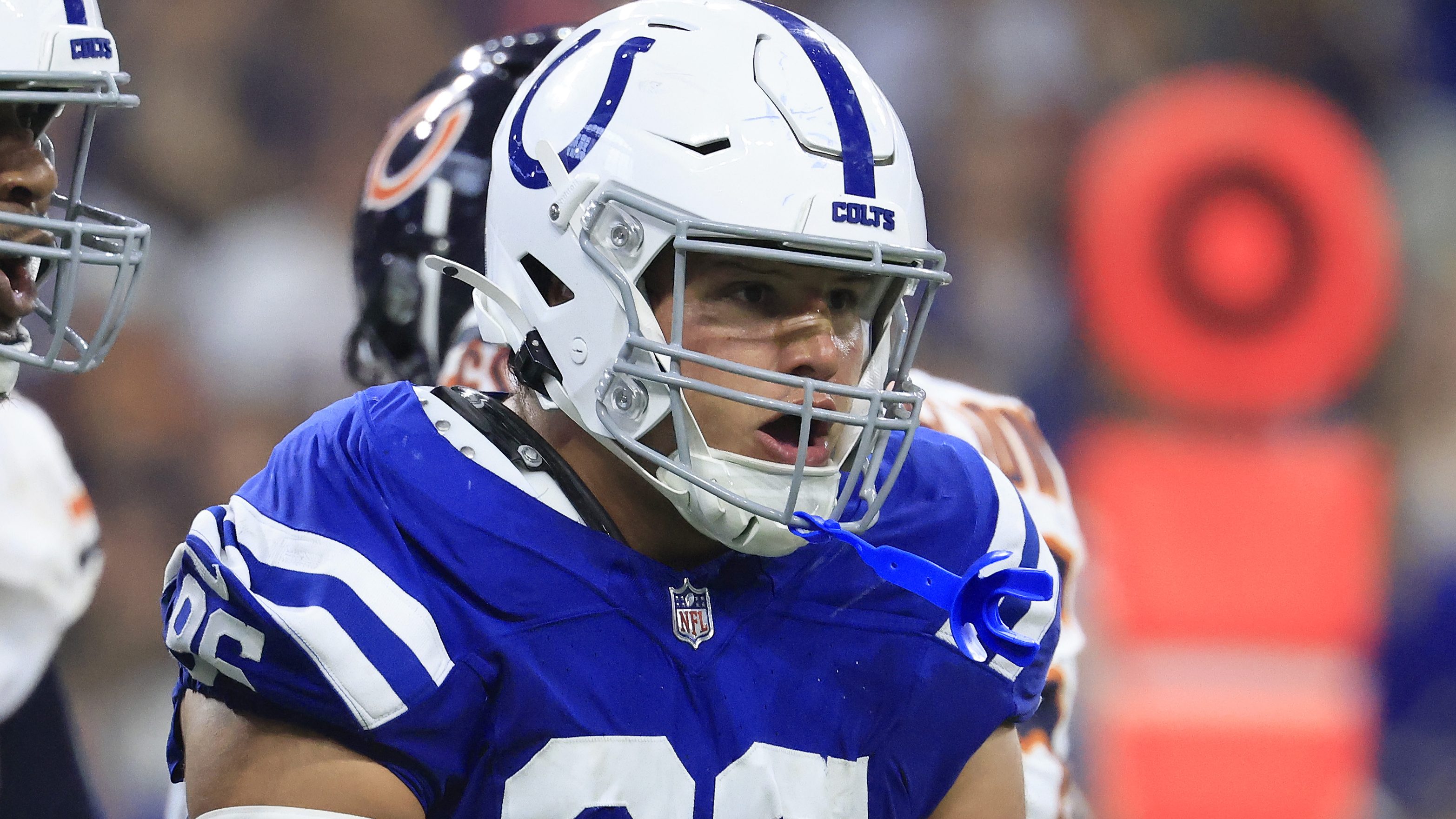 Polarizing Ex-Colts Defensive Tackle Lands New Deal With AFC Contender