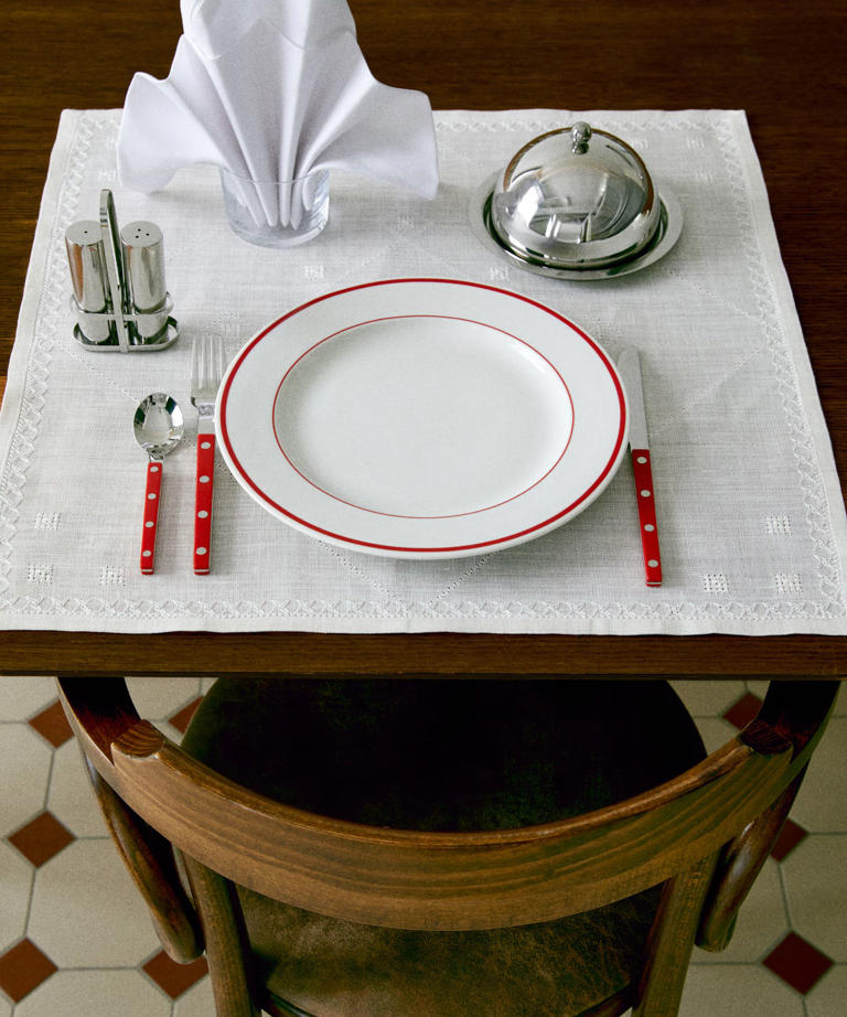 This bistro tableware collection is everything you need for chic French ...