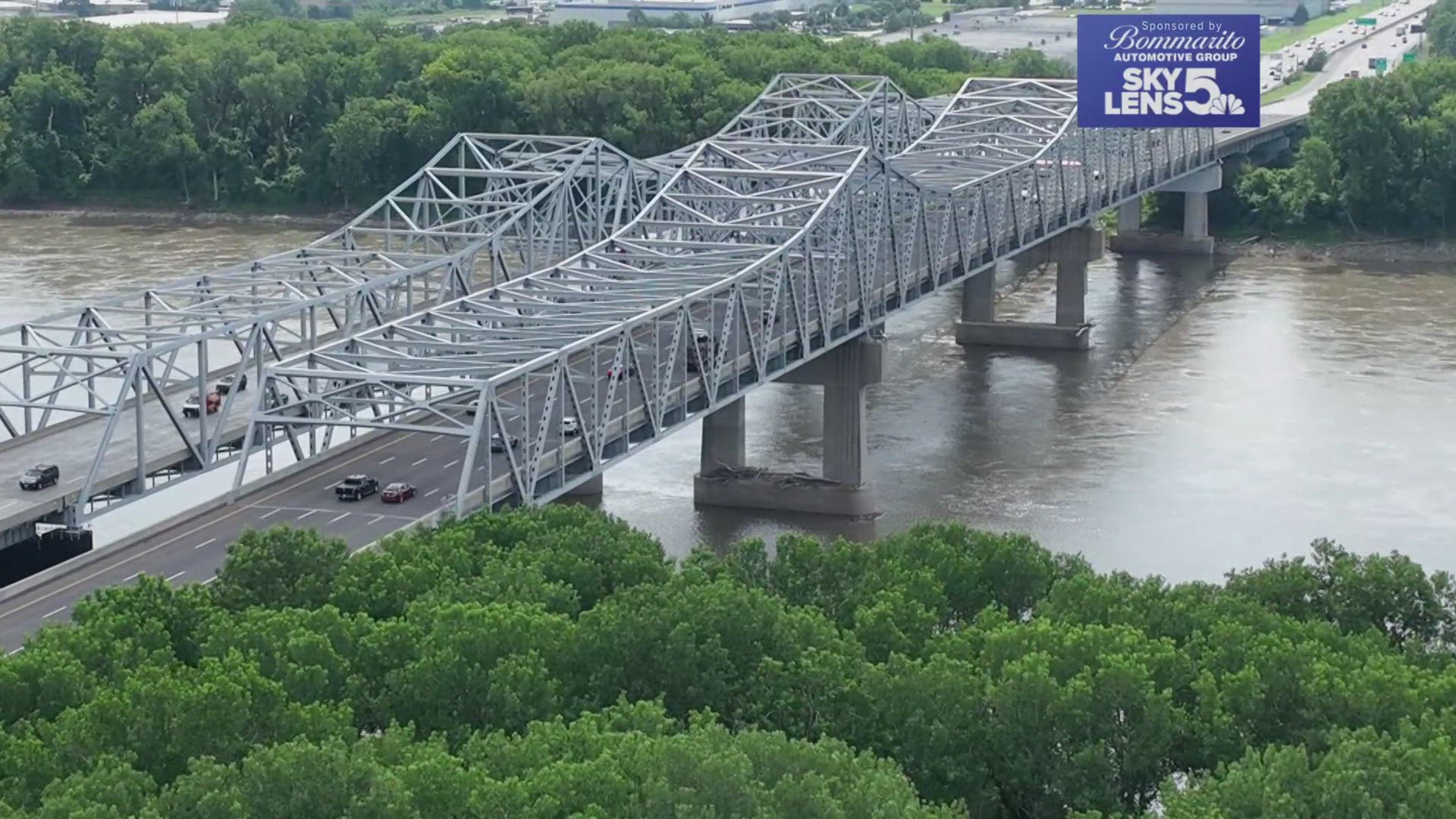 Bridge damage closes I-270 lane; weekend work continues on Blanchette ...