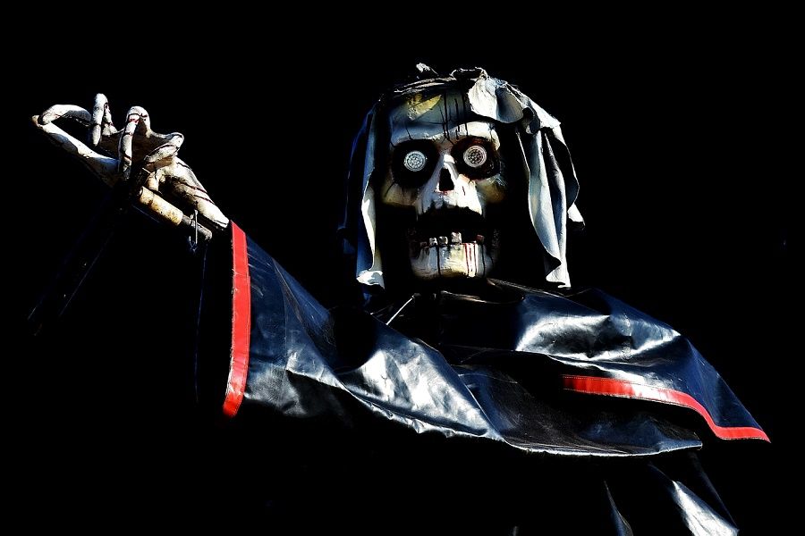 7 Arti Mimpi Melawan Setan, Pertanda Datangnya Bencana atau Kekayaan?