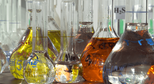 Occidental Shares Rise Amid Talks to Sell OxyChem