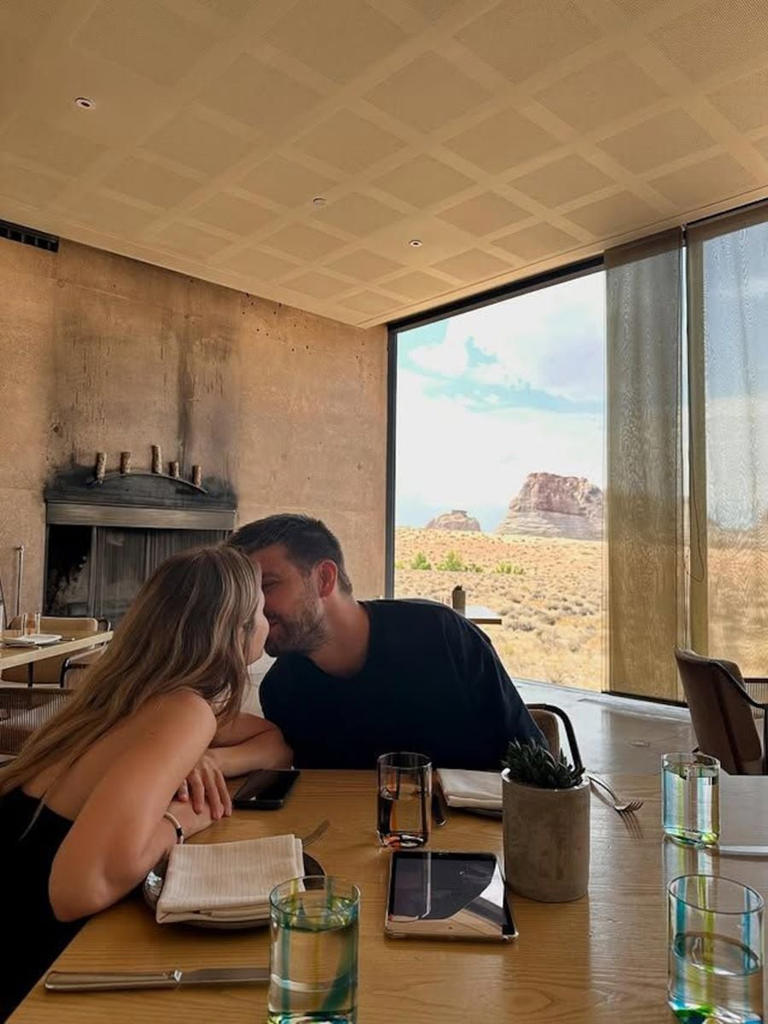 Gerard Piqué and Clara Chía spotted in love in public three months ...