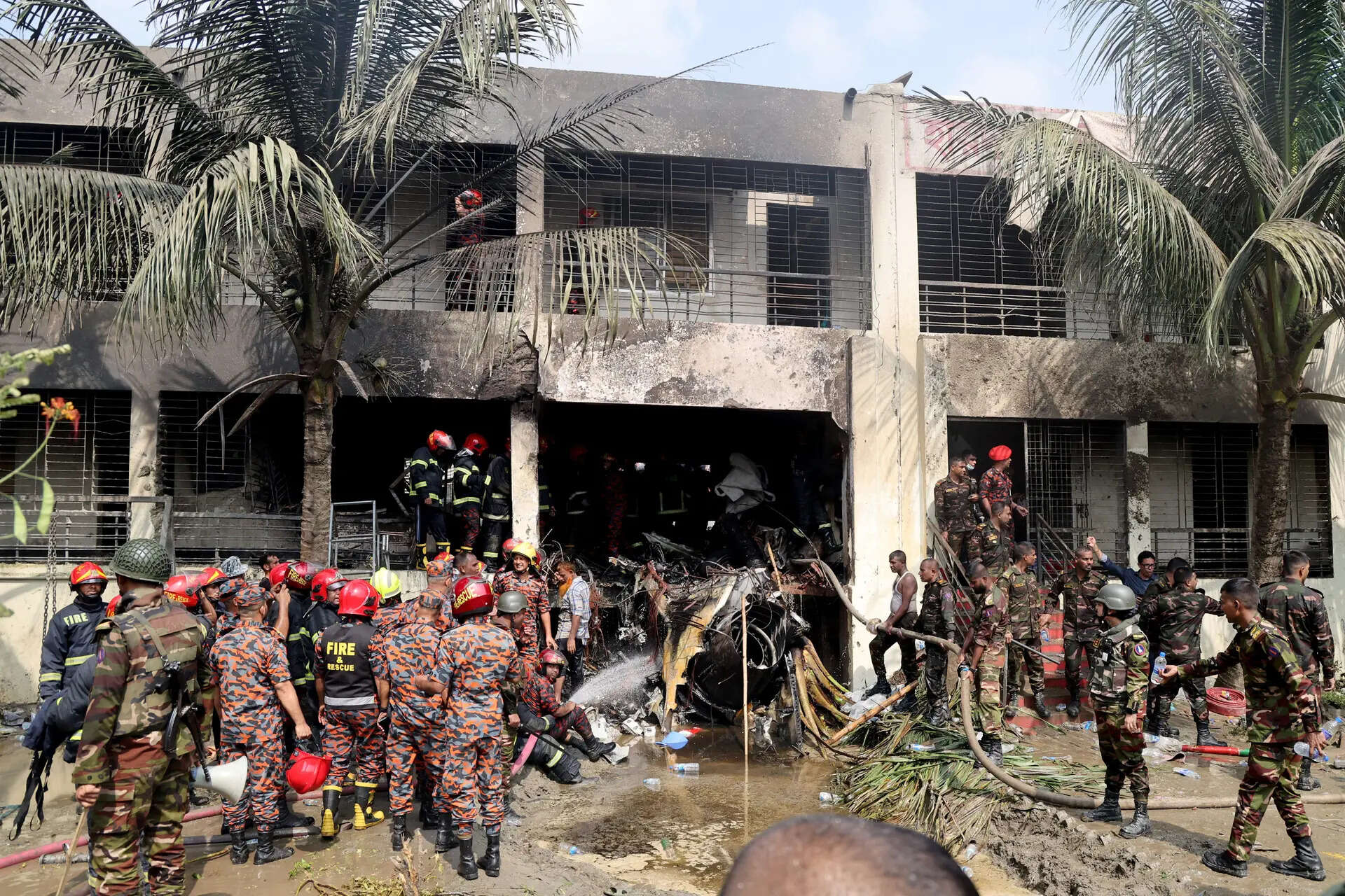 Bangladesh Air Force’s F-7 BGI that crashed was a Chinese copy of the ...