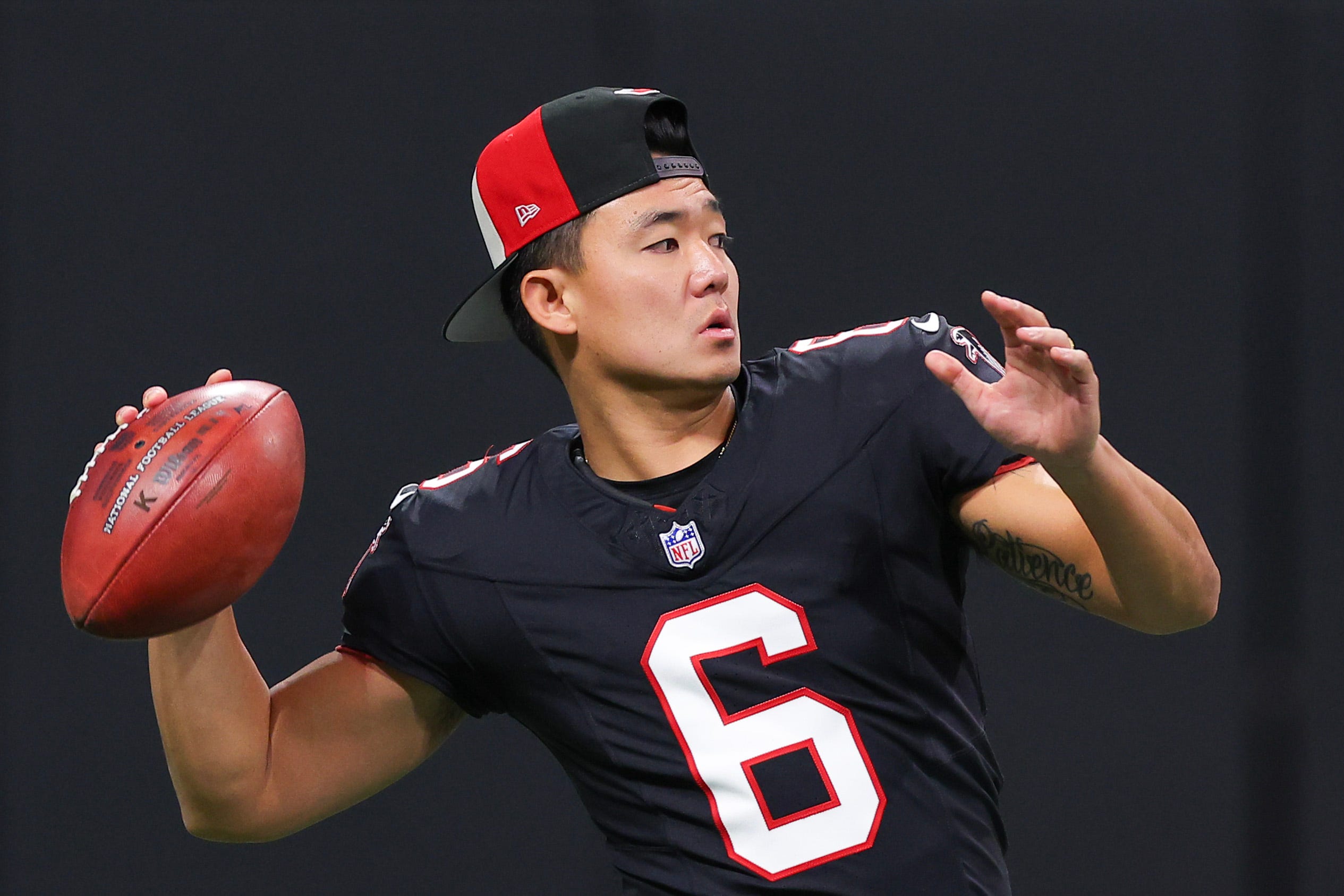 Atlanta Falcons 90-man training camp roster with uniform numbers