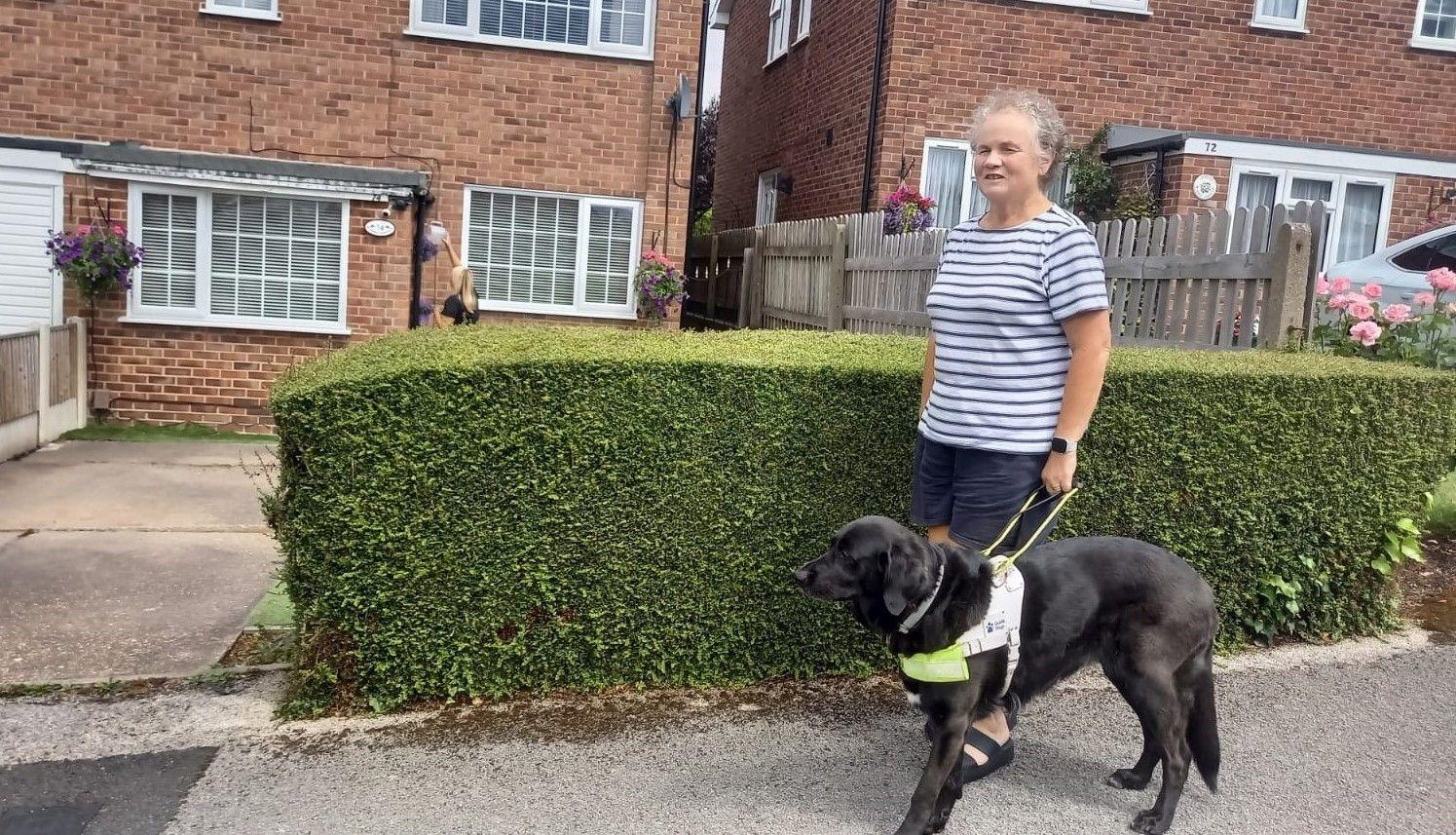 Blind woman from Nottingham to complete wing walk at 700ft in aid of ...