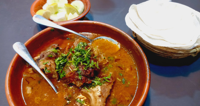 8 Best Places to Eat Nihari in Kolkata