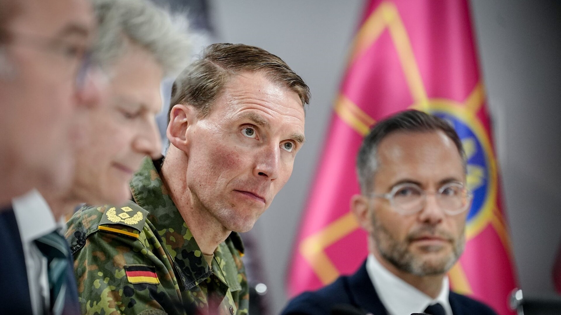 Deutscher Generalmajor warnt vor russischen Drohnenschwärmen