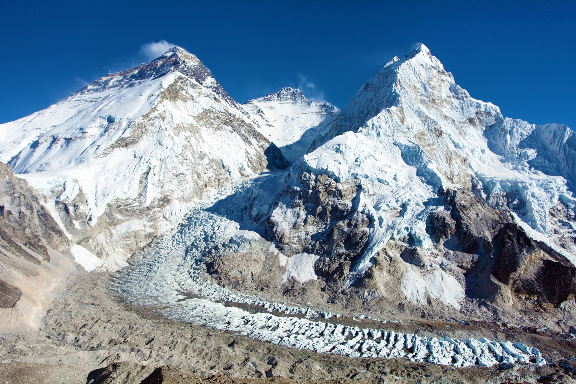 The 60 most extreme locations on Earth
