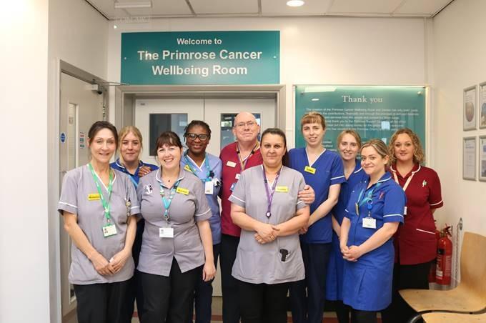 Bedford Hospital's Primrose Unit retains Macmillan Quality Environment Mark