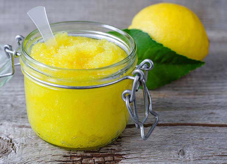 10 DIY Lip Scrubs For Soft And Plump Lips