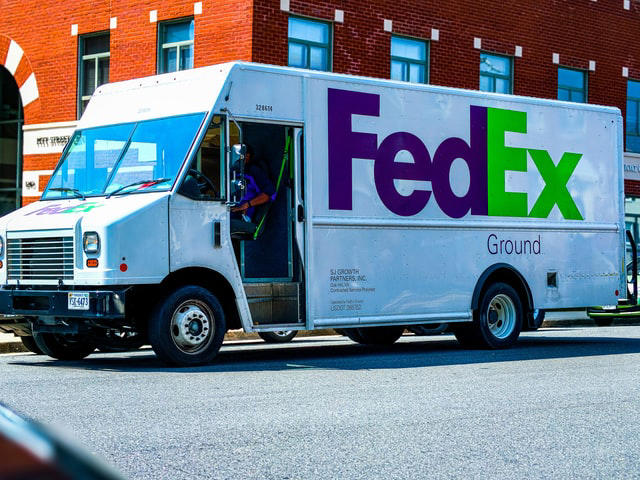 Jim Cramer applauds FedEx for a strong quarter