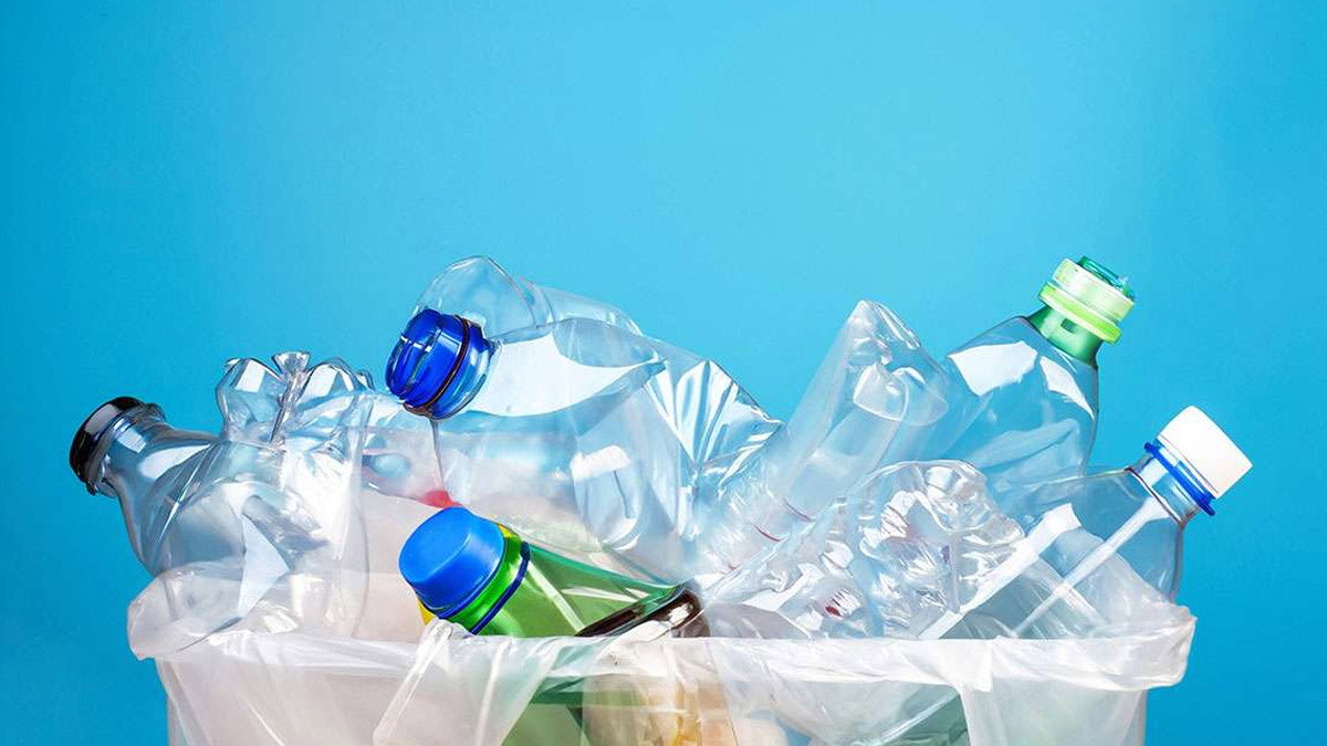 What If I Accidentally Eat Plastic? Understanding the Health Risks and ...