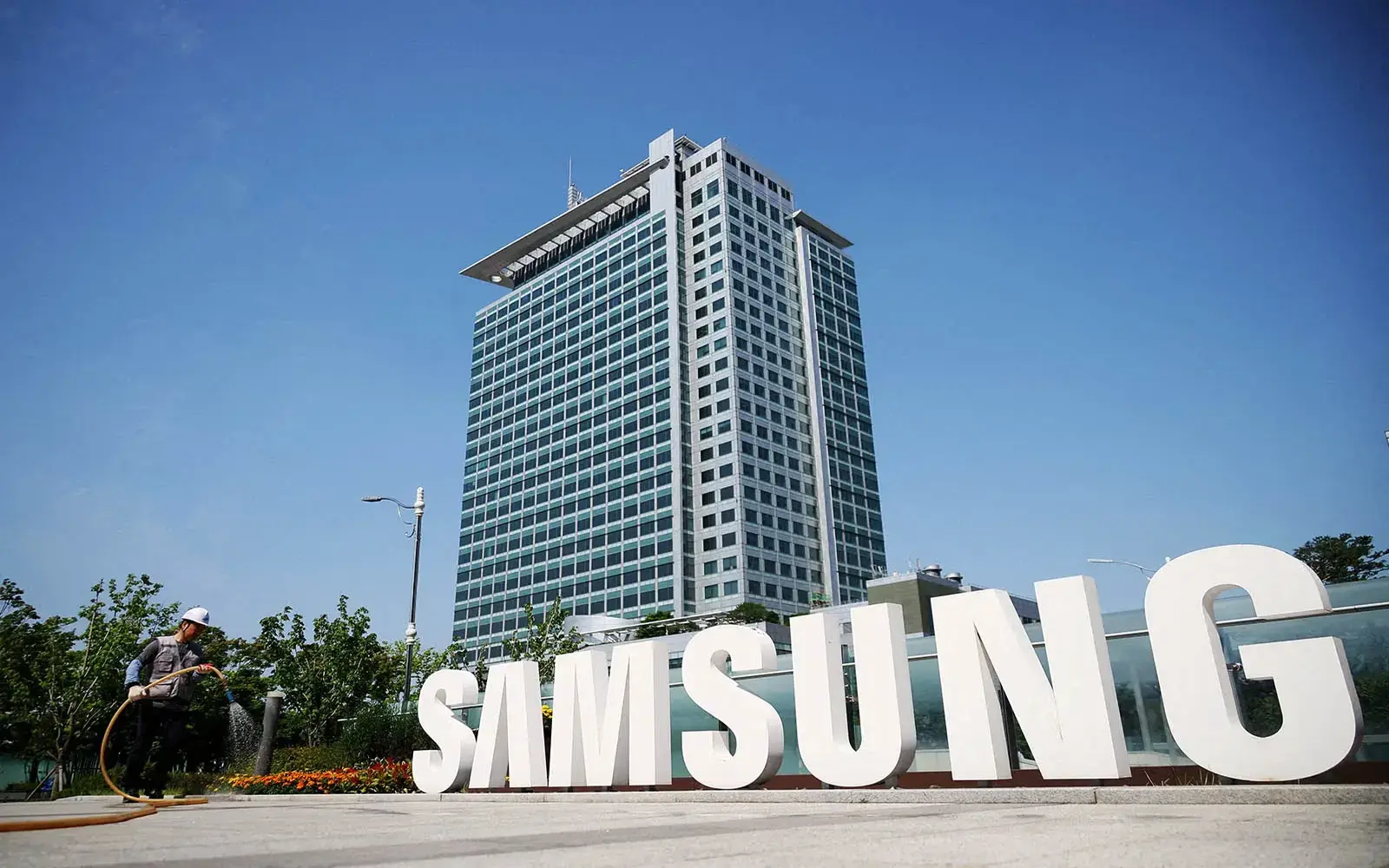 Samsung union says South Korean strike on hold until further notice
