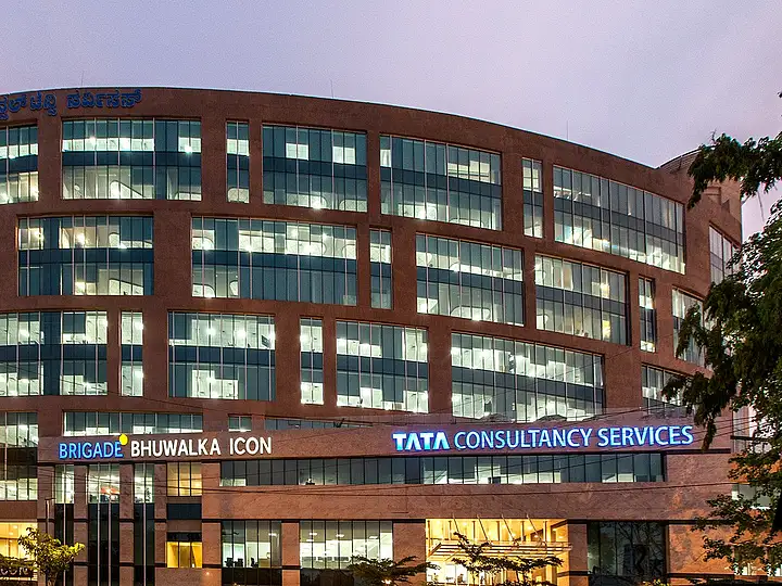 Why Do Many TCS Employees Stay For 10-20 Years? Here’s What A Reddit ...