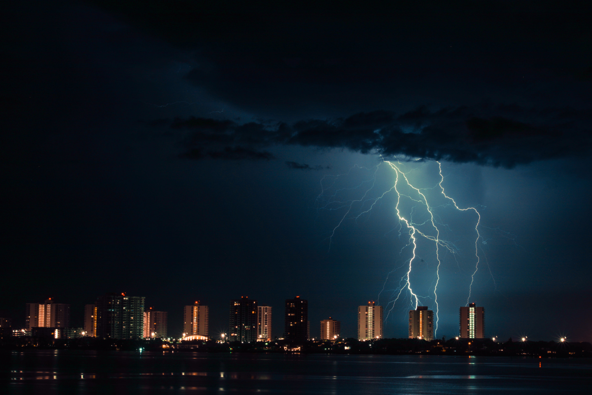 Everything you need to know about thunder and lightning