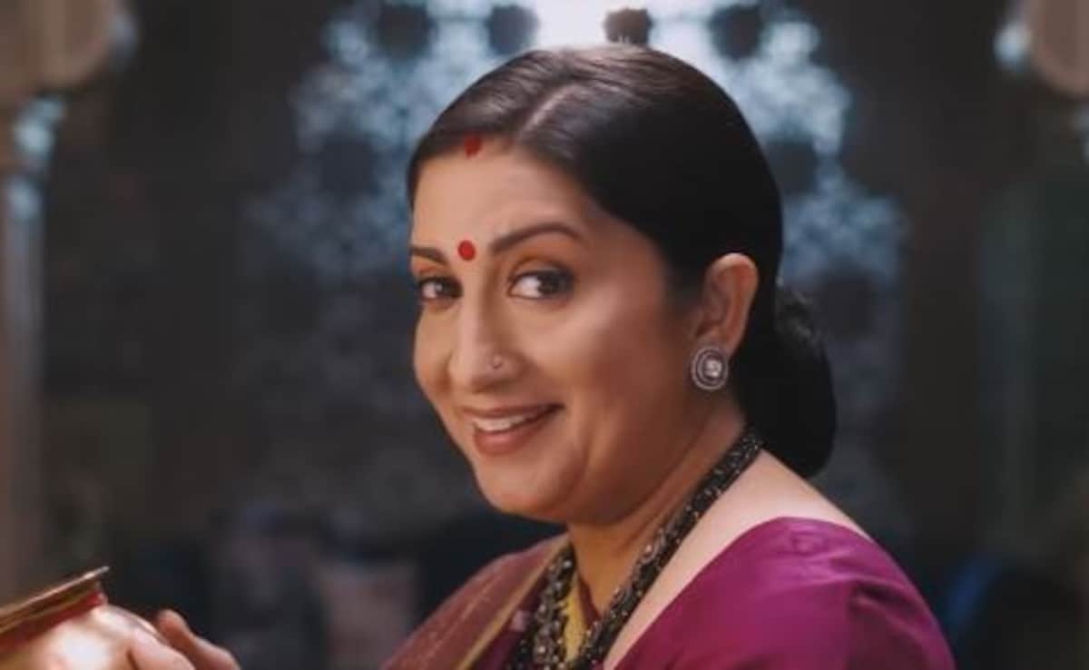 Smriti Irani Got Rs 1,800 As Salary For Kyunki Saas Bhi Kabhi Bahu Thi. What Her Reboot Paycheque Is