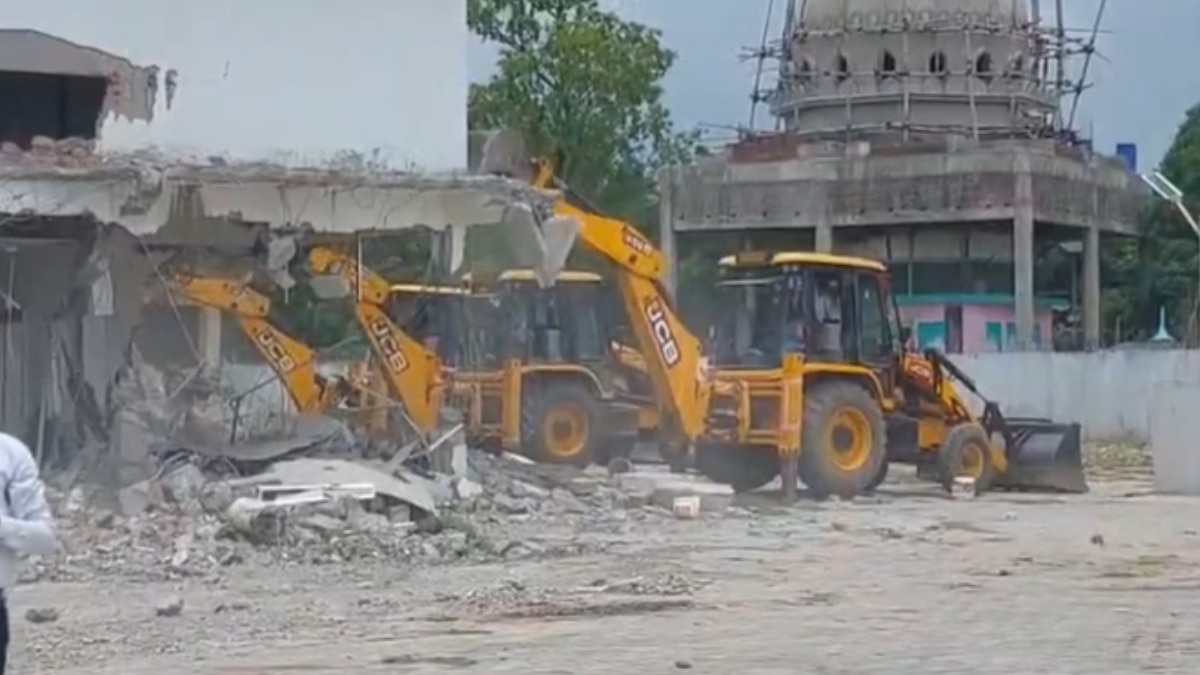 Demolition Begins: Properties Linked To Chhangur Baba Razed By UP ...