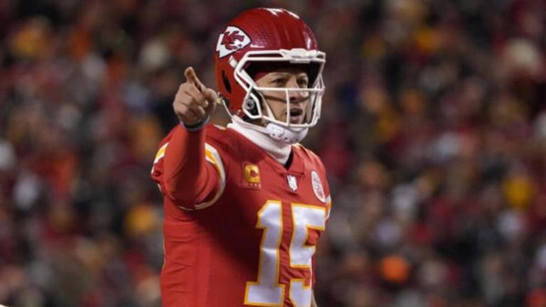 Patrick Mahomes Admits Getting Plenty of Advice from Tom Brady This Season