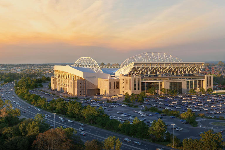 Leeds United's new Elland Road moves step closer as planning ...