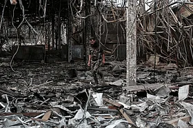 Two Red Sea ship attacks in 24 hours by Houthis spark global alarms