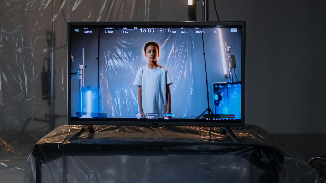How To Use A Computer Monitor As A TV