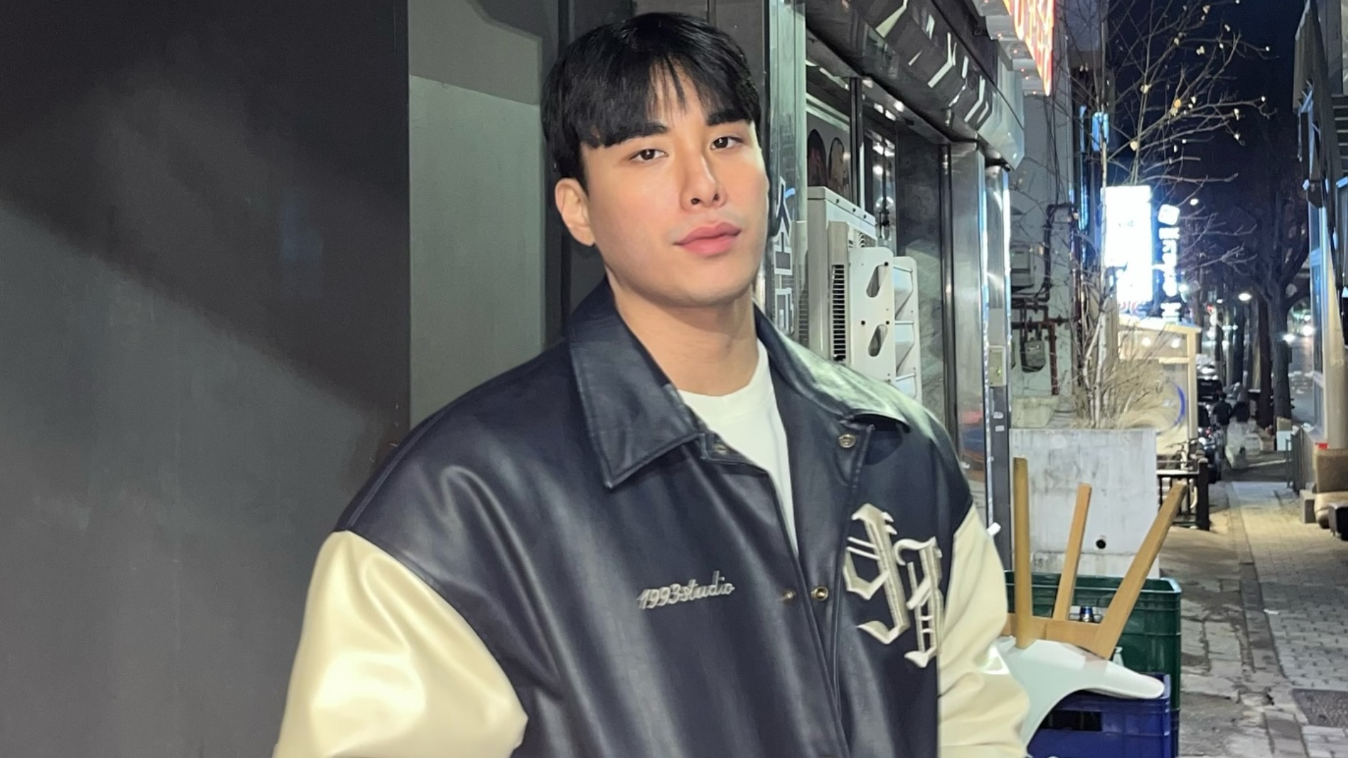 "Er du åbensindet?": I Seoul fordømmer han koreanere, der går efter udenlandske kvinder.