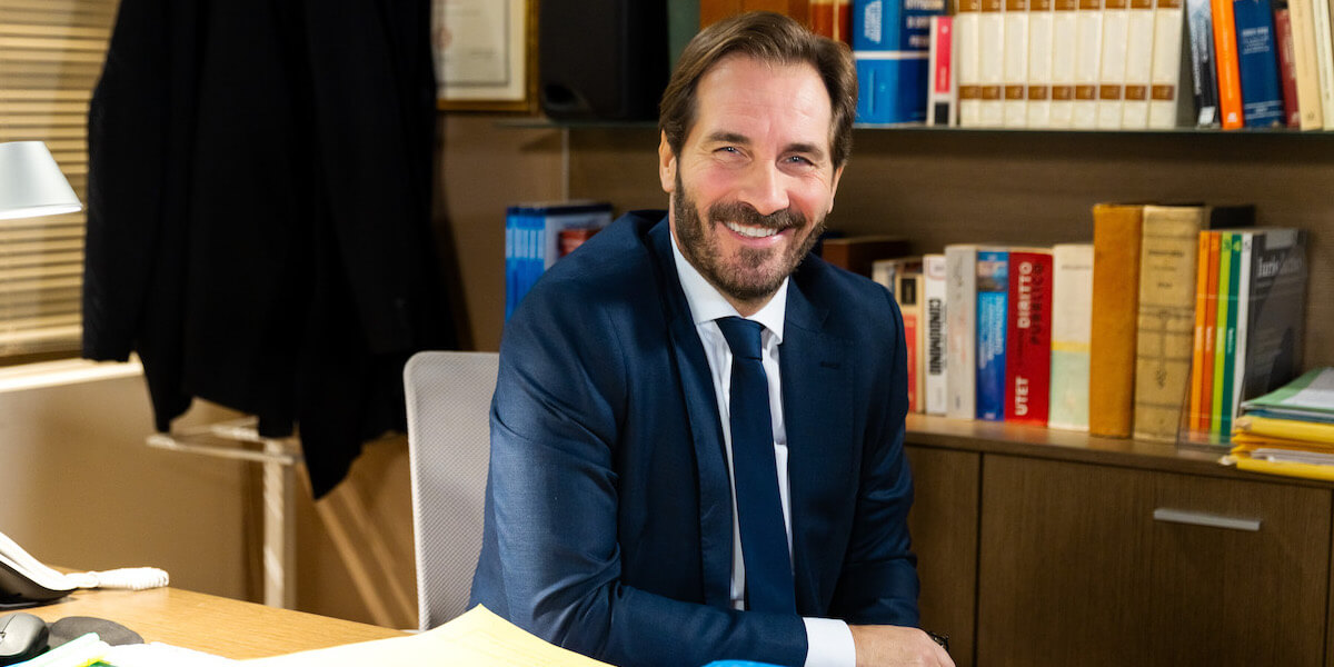 Un posto al sole: Alberto querela Ferri! Gennaro in un vicolo cieco? | Anticipazioni