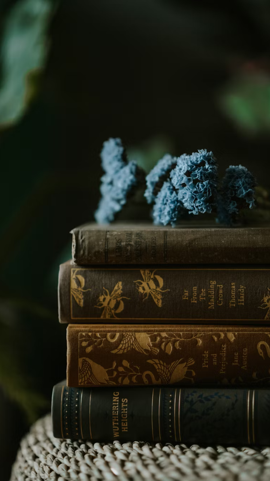 9 life-changing books every student needs to read for success-driven ...